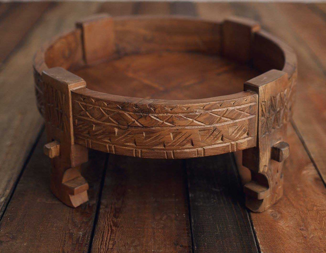 Carved round prop natural – Luneberry, LLC